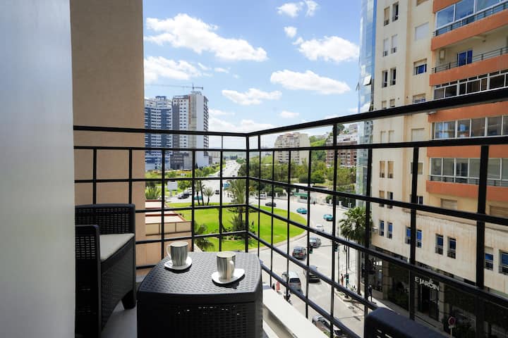 Vue, Confort, Plage Et Gare - Tánger