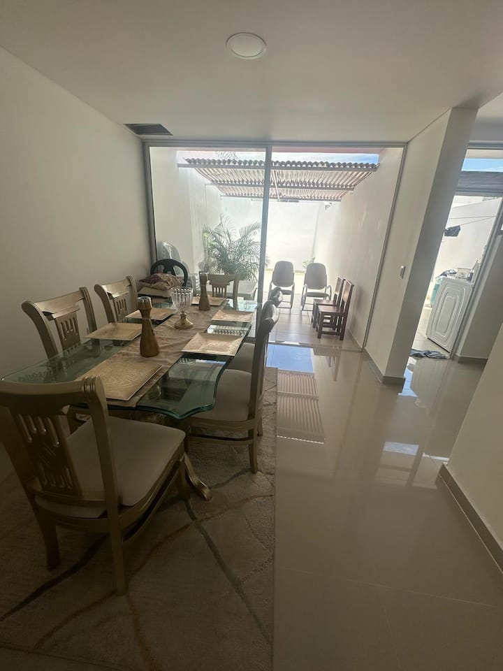 Casa Grande En Buena Ubicacion - Valledupar