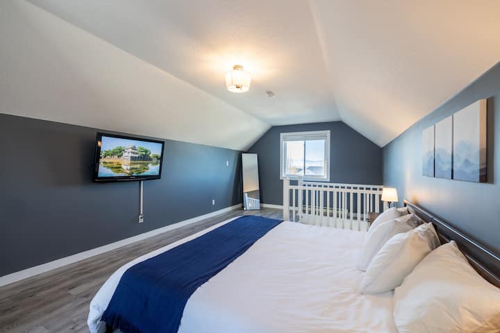 Lone Peak View + Mini Golf + Ski - Sandy, UT