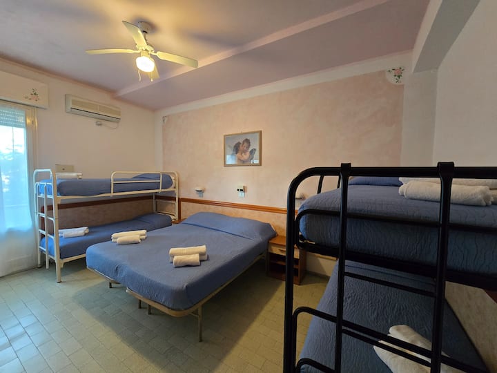 Camera Familiare 6 Pax - Bellaria-Igea Marina