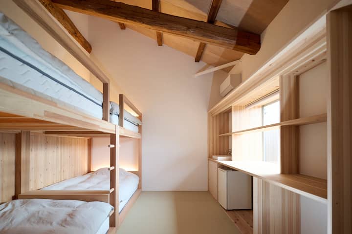 ノコギリ屋をリノベーションしたゲストハウスMetate_room2 - 富山市