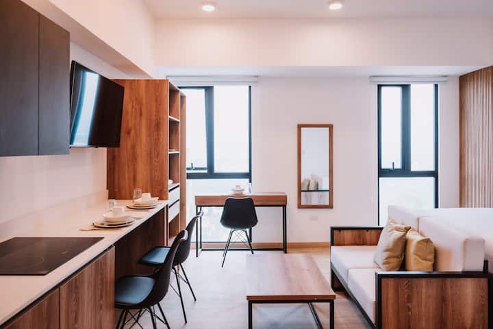 Lindo Loft Con Vista En Zona 10/ 3 Personas - Ciudad de Guatemala