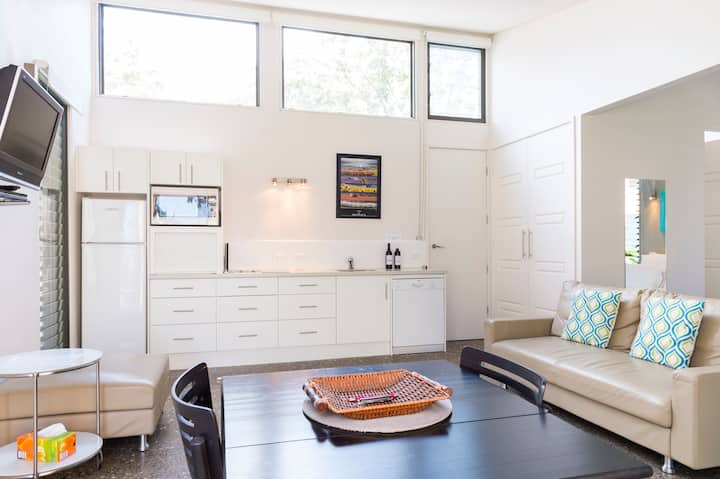 Murrays Apartment  By The Beach - Sanctuary Point