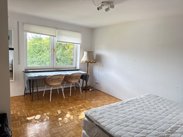 Modernes Studio | Küche & Wlan - Neu-Ulm