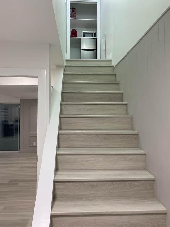 Newly Rev R1 In A Cozy House - Delta