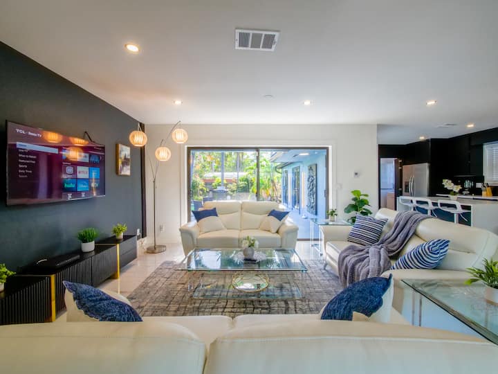 Luxury 3bed/2bath/pool/grill/parking In Hollywood - Hollywood