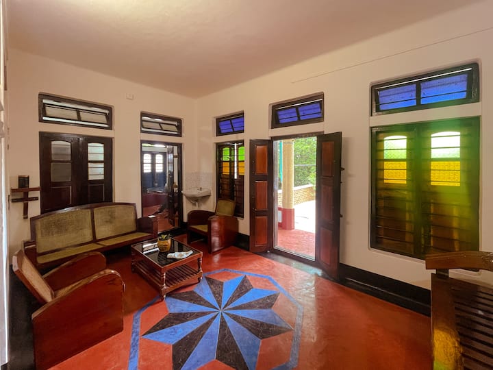 Whole First Floor To Rent - Kodungallur