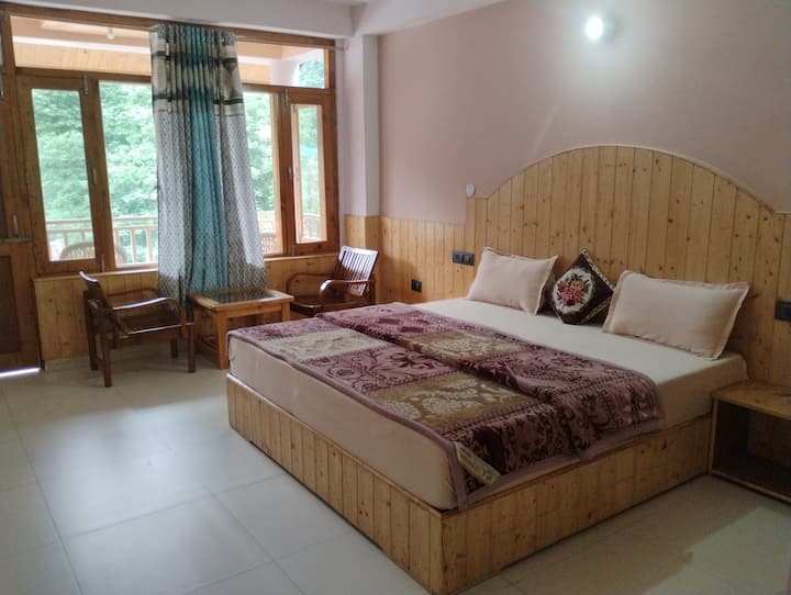 Comfortable Stay In Old Manali - Manali