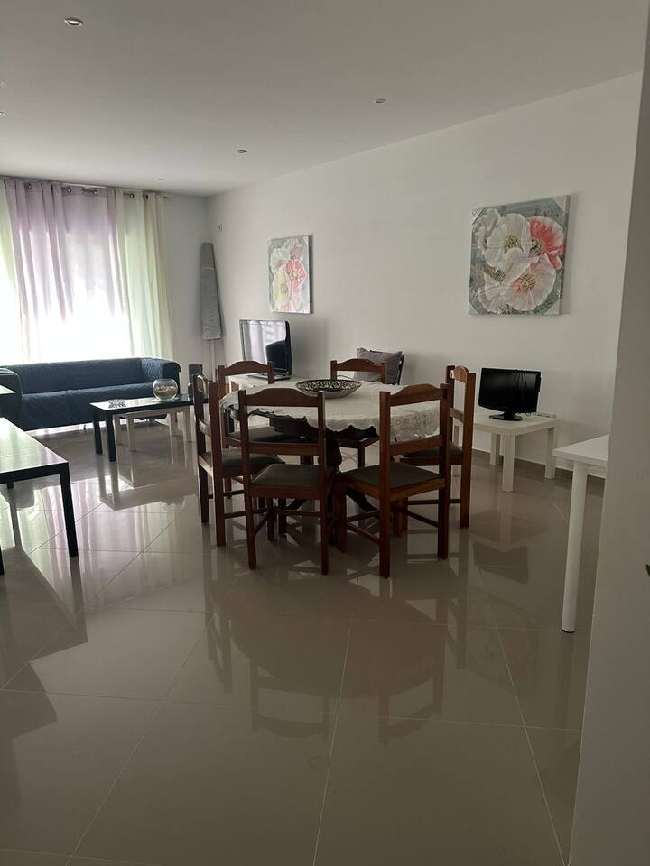 Apt R/c, Edificio Nhakaza - Praia