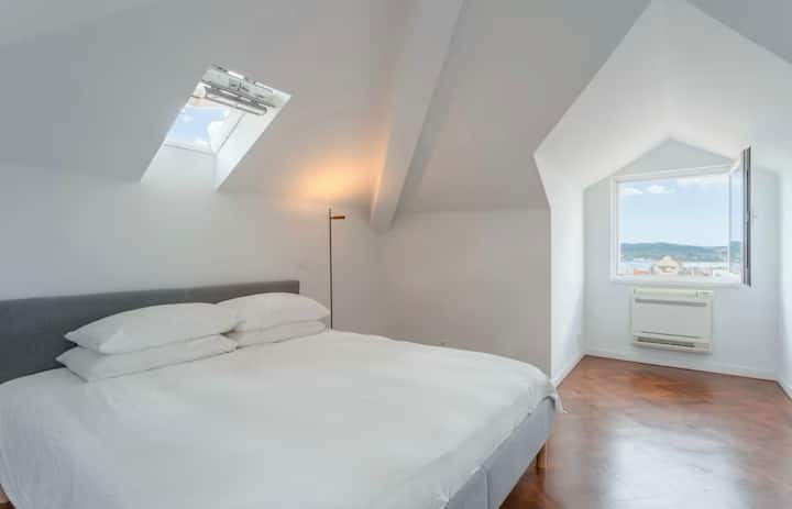 Light Filled Belem Home - Lumiar