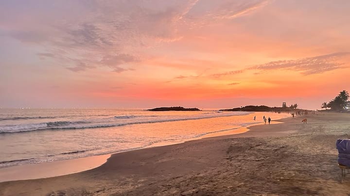Romantic Sea View Balcony Suite - Kovalam