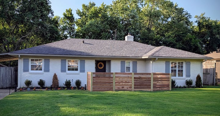 The Sunny Spot: 3 Bedroom/2 Bath - Memphis, TN