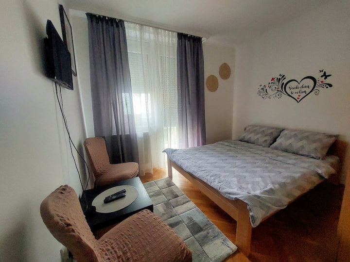 Stan Na Dan Alexa Novi Sad - Novi Sad