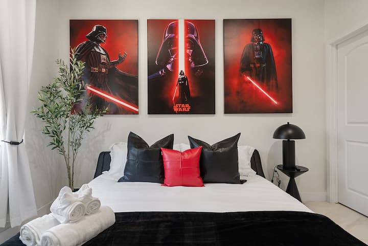 Darth Vader's Lair - 10 Mins To Disney - Sleeps 6! - Anaheim