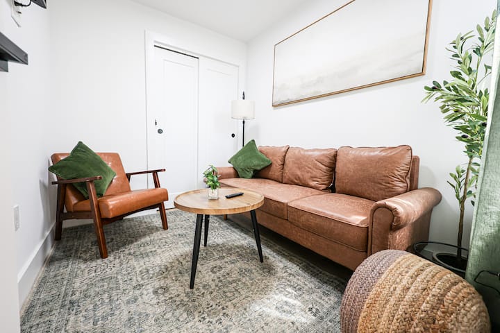 Modern Private Room & Bath Near Temple University - Philadelphia, PA
