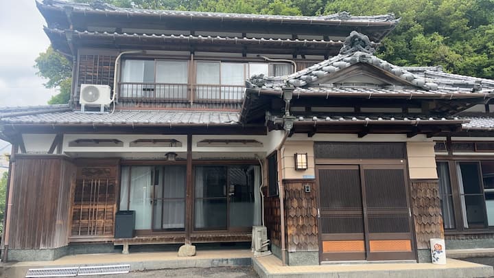 みなと館『華』はな　4.5畳和室鍵付き個室（定員2名） - 스쿠모시