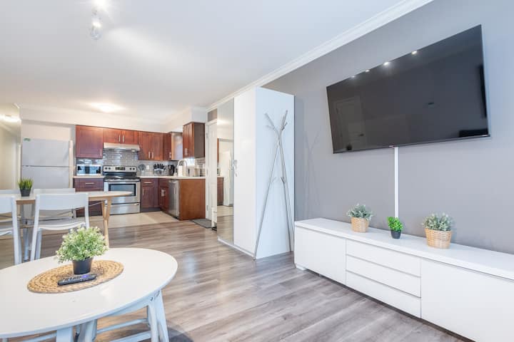 Sleek Modern Escape –Comfort And Style In The City - Richmond