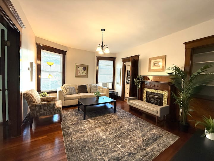 B4-2 Beautiful 3br W Balcony/park - New Haven, CT