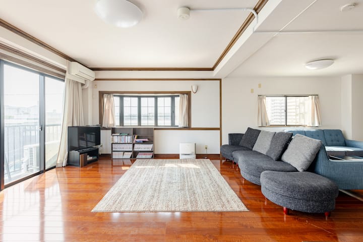 無料P付！博多・空港へ車15分｜最大9名メゾネット｜3寝室｜トイレ2つ - Fukuoka