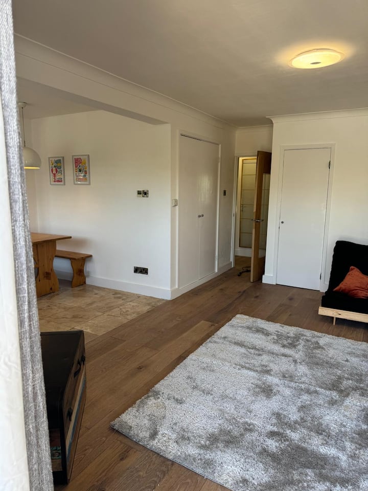 Readsmere Drive, Alderley Edge - Macclesfield