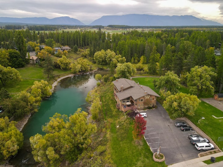 Belton Family Unit - Whitefish, MT