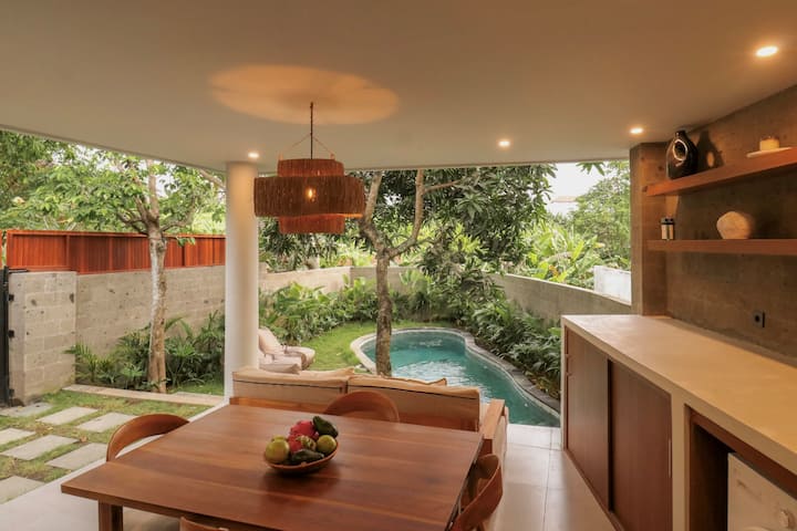 Brand New, Romantic Tropical Villa W/pool, Canggu - Tabanan