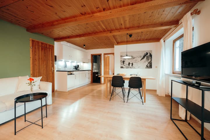 Gästehaus Bender App. 7 - Riezlern