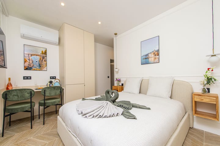 Suite Deluxe - Monaco - Vue Jardin - Monaco