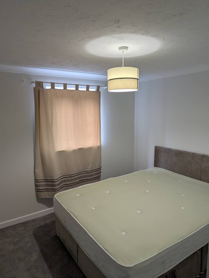 Cosy Room - Hemel Hempstead