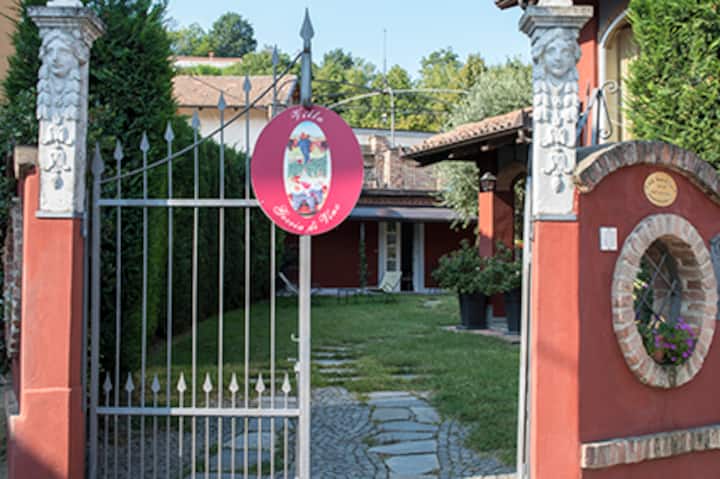 Villa Goccia Di Vino - La Morra - Bra