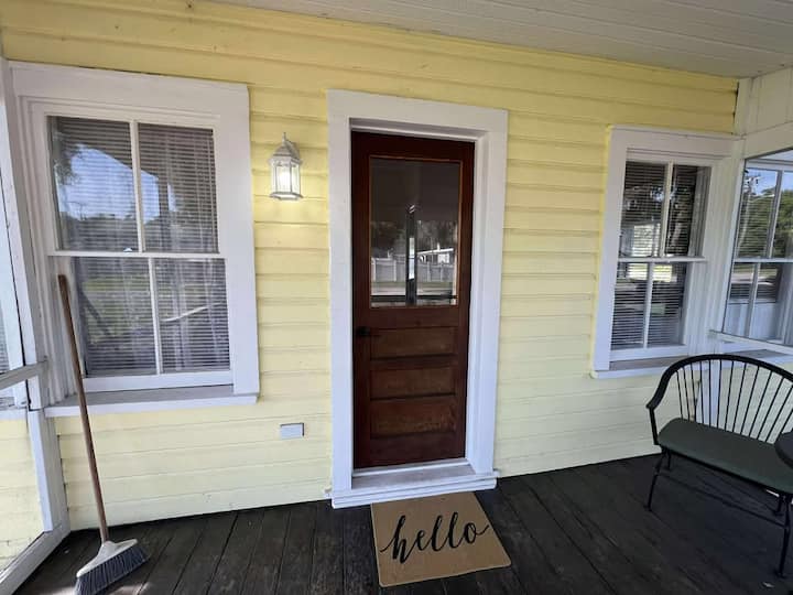 Little Yellow House - Welaka State Forest, Crescent City