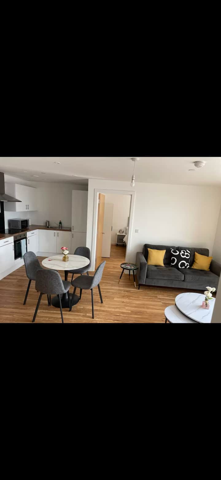 Small Double Room In Modern Apt - Preston