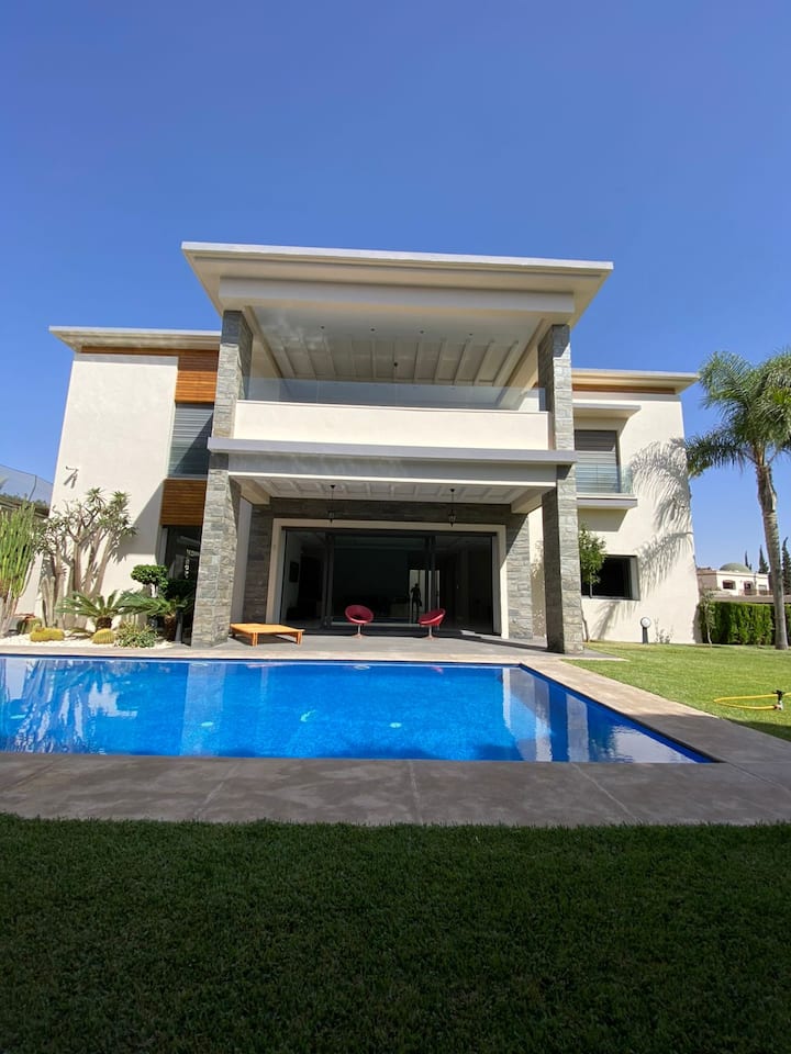 Wonderful 6 Bdrms Villa With Pool Mh63040 - Agadir