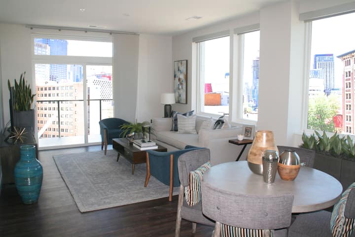 Urban Oasis & Views: Entire Home - Montreal