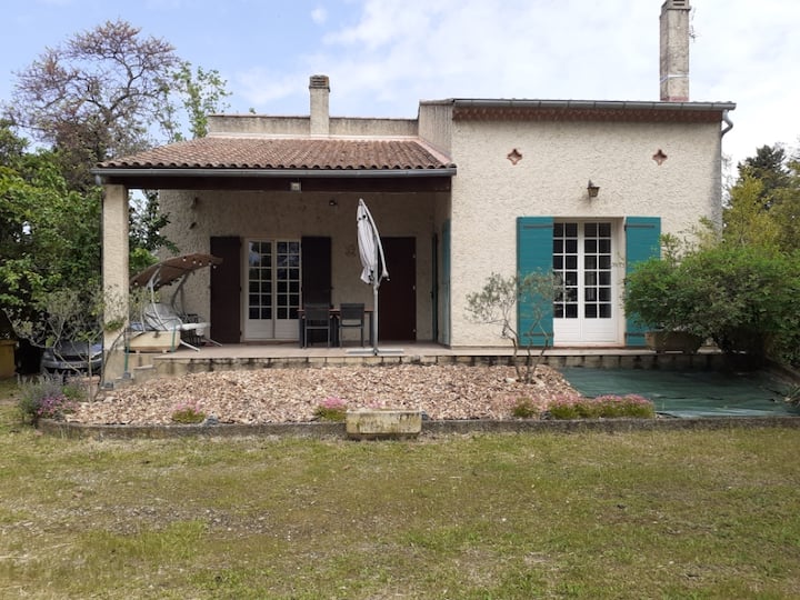 Maison Individuelle Avec Parc - Avignone