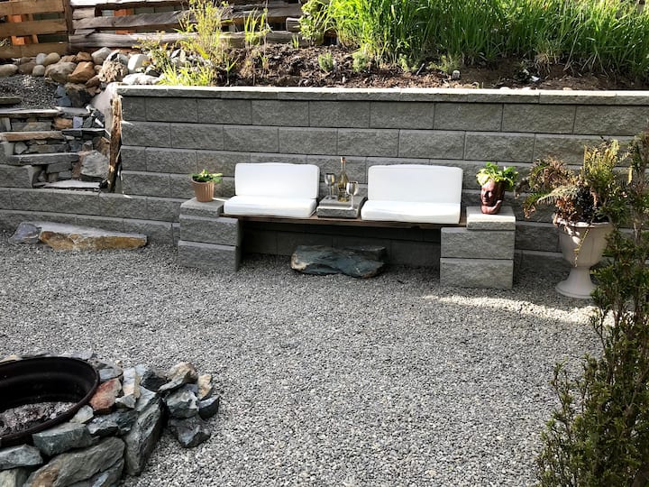 Blackfriday-island 2 Bd/2flr/200sf Patio Lakeside - Lake Cowichan