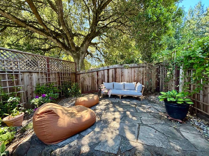 Location, Location, Location - Sebastopol, CA