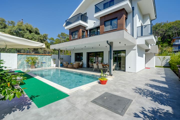 Exquisite Villa In Göcek - Göcek