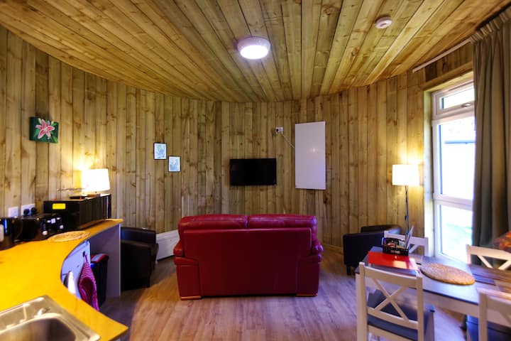 Treehouse Polmont Near Falkirk - Linlithgow