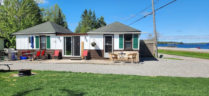 Cottage#1 Is A 4 Bedroom Cottage And Can Sleep 10 - Bobcaygeon