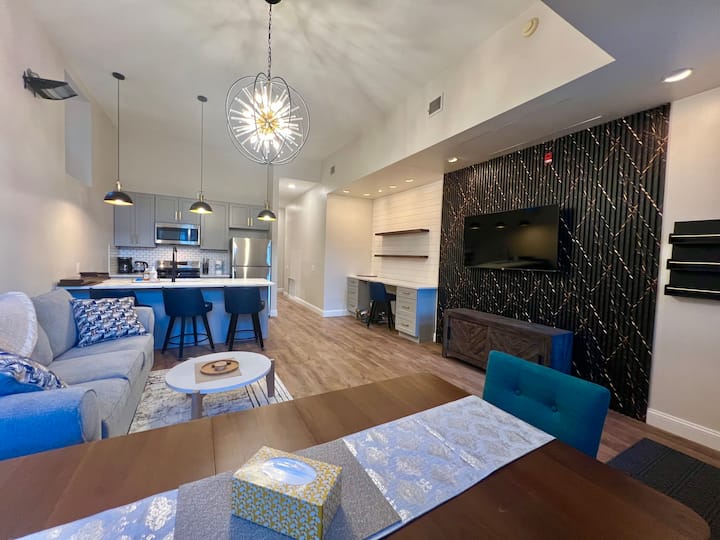 3 Br 2 Full Ba & Parking At Upenn & Chop - Philadelphia, PA