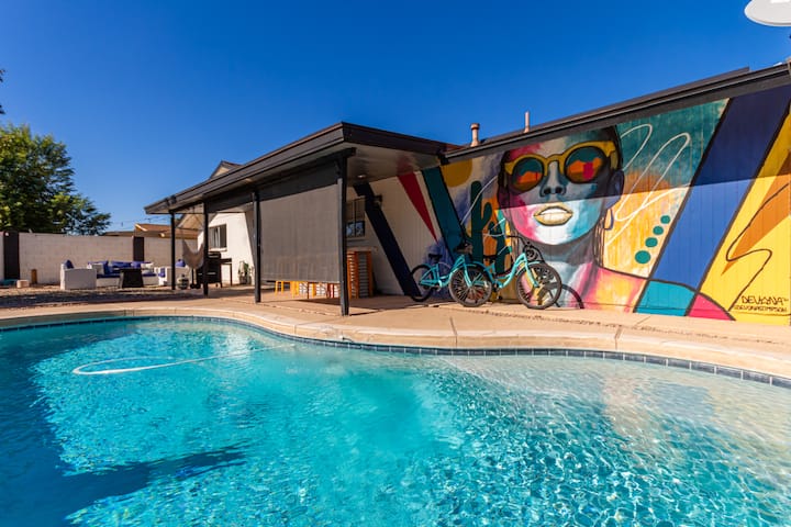 8-beds, Pool, Hot Tub, Wifi, In Dwntwn Gilbert - Mesa, AZ