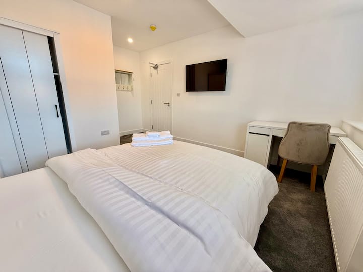 Coastal Retreat | Couples - Brean