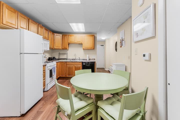 Cute 2 Bed Apt, 1st Floor - Troy, NY