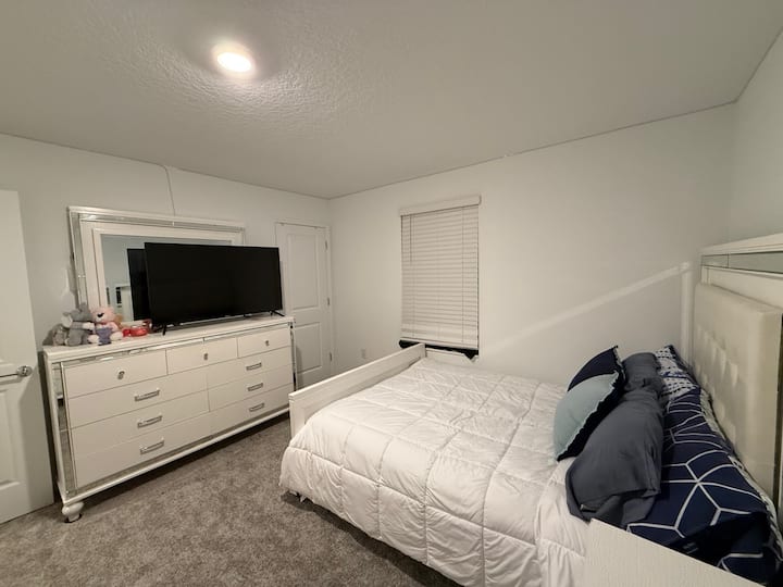 Burungos Place @ Orlando, Fl - St. Cloud, FL