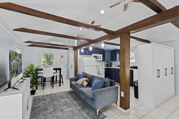 Stylish Studio In B&b Locale - Gainesville, FL