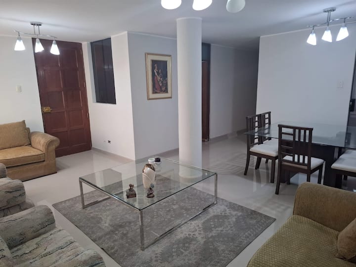 Amplio Departamento Moderno - Arequipa