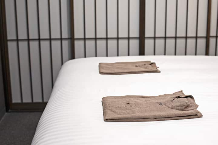 Hotel Ninja Black   King Double Room - Kyoto