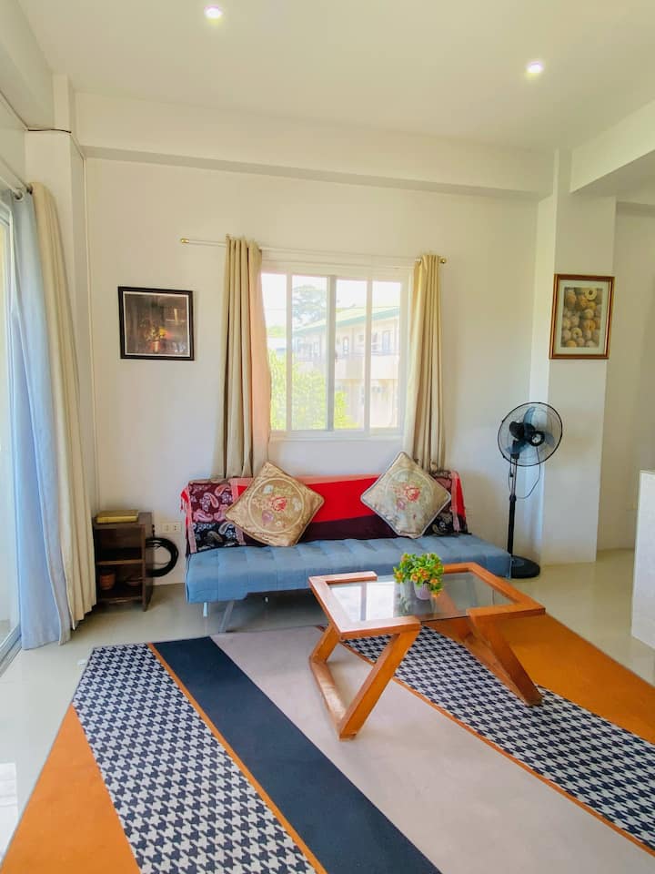 Boracay Apartment + Balcony I 3 Pax - Nabas