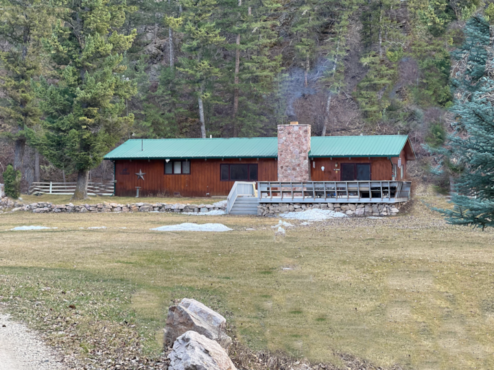 Beaver Creek Hideaway - Black Sandy State Park, Helena